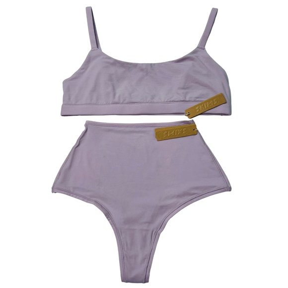 SKIMS | Intimates & Sleepwear | Skims Fits Everybody Scoop Neck ...
